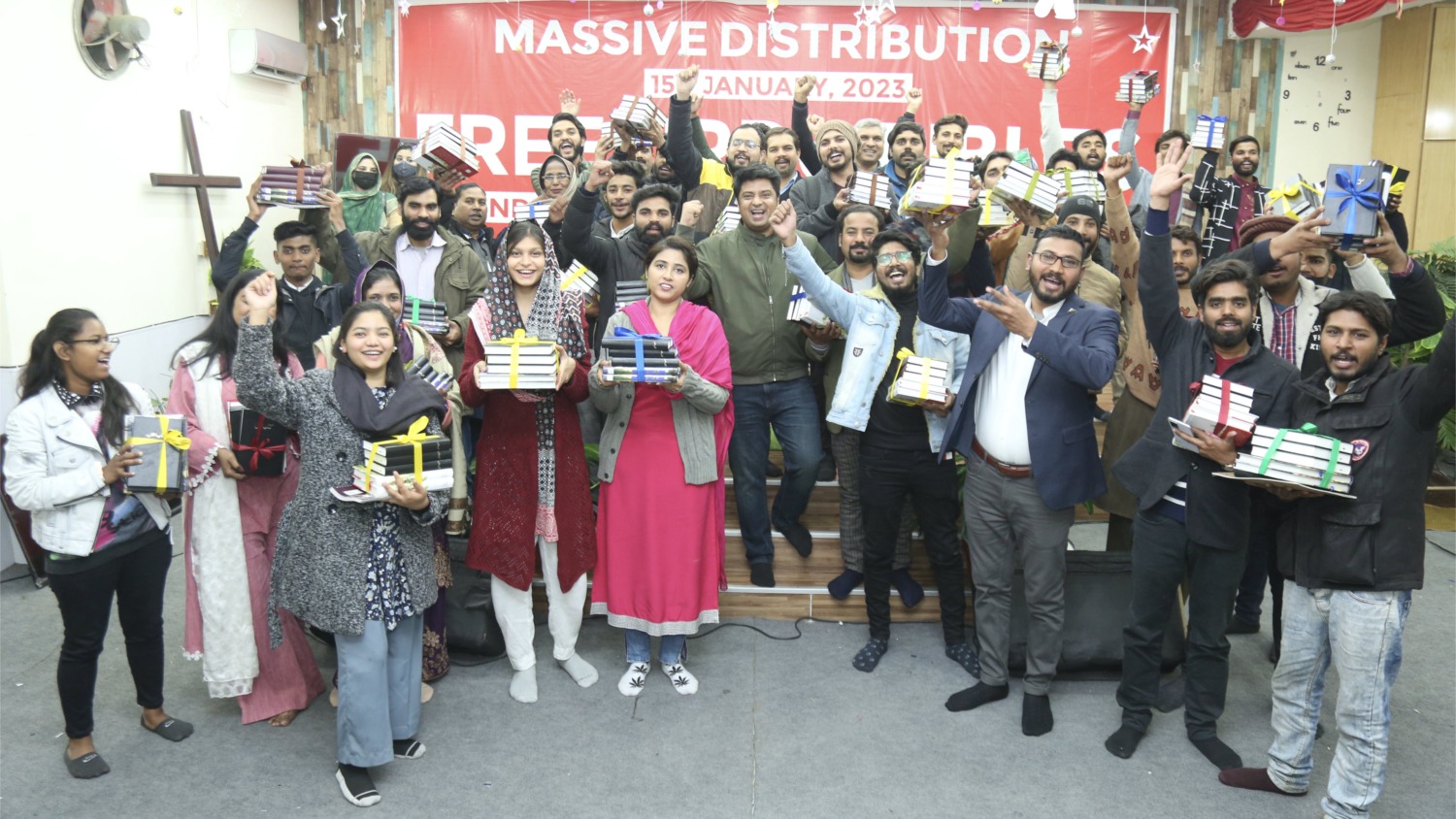 Free Urdu Bibles Distribution | Giving Free Urdu Bibles